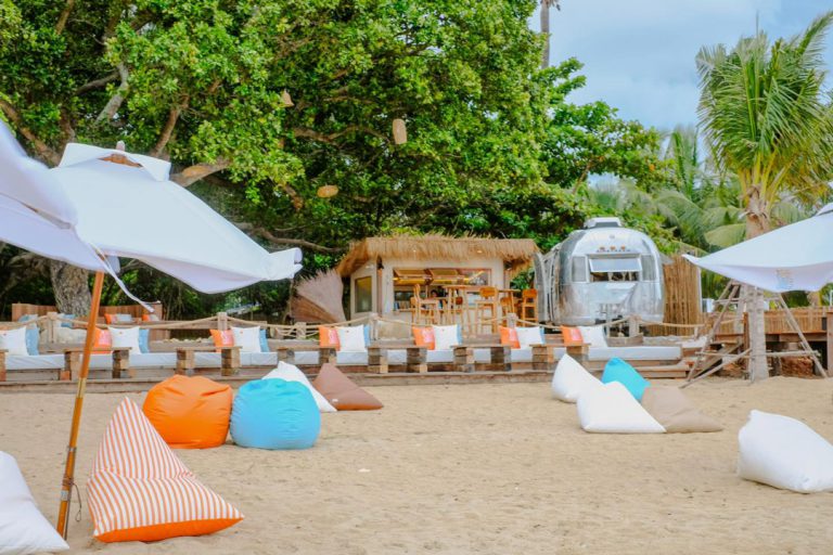 She Sails Cafe & Beach Club เปิดวาร์ป Hidden คาเฟ่ vibe beach สุดชิลริม ...