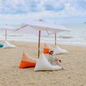 She Sails Cafe & Beach Club เปิดวาร์ป Hidden คาเฟ่ vibe beach สุดชิลริม ...