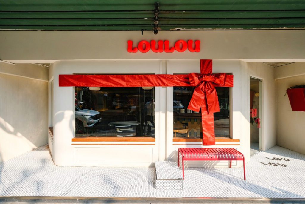 Lou Lou คาเฟ่มู้ดดี โลโก้สีแดงจัดจ้านย่านอินทะมะระ37 คาเฟ่เปิดใหม่ที่ ...