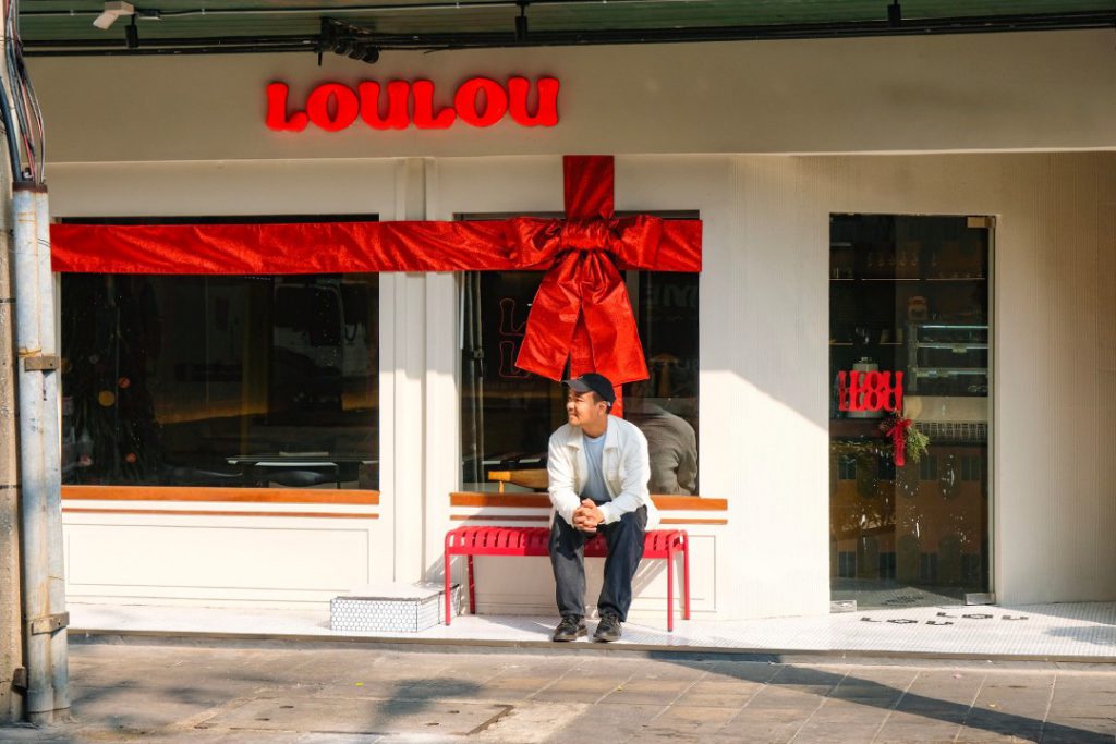 Lou Lou คาเฟ่มู้ดดี โลโก้สีแดงจัดจ้านย่านอินทะมะระ37 คาเฟ่เปิดใหม่ที่ ...