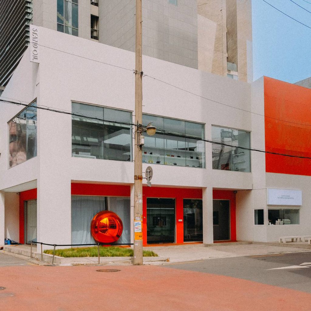 พิกัด Standoil แบรนด์แฟชั่นแนวสตรีท ที่ตัวแม่ Fashionista ต้องมี ...